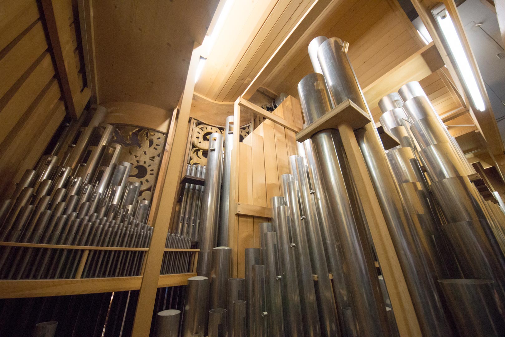 Orgelpfeifen auf engstem Raum | w14r.de